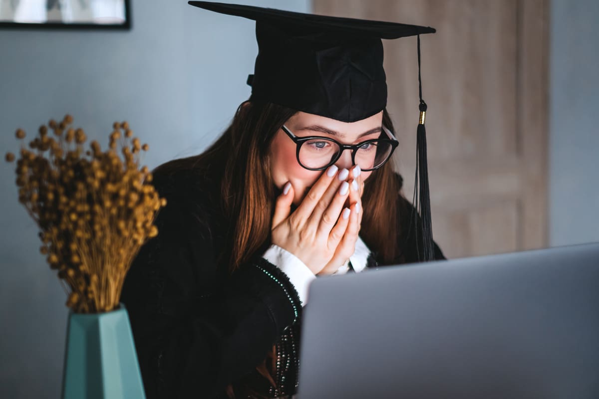 How an Online Business Degree Can Improve Your Career - The Quick Report