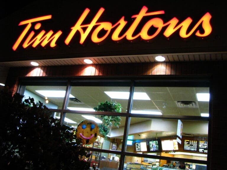 The 15 Best Coffee Chains in the US, Ranked - The Quick Report