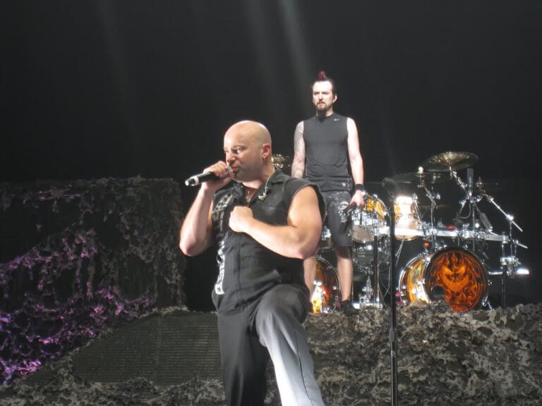 These Are the 20 Best Rock Bands of the 2000s - The Quick Report