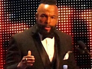 Hulk Hogan: The Rise and Reinvention of a WWE Wrestling Icon - The ...