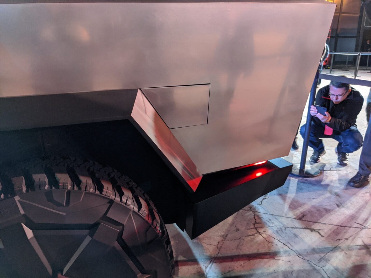 20 Things You Didn't Know About the Cybertruck - The Quick Report