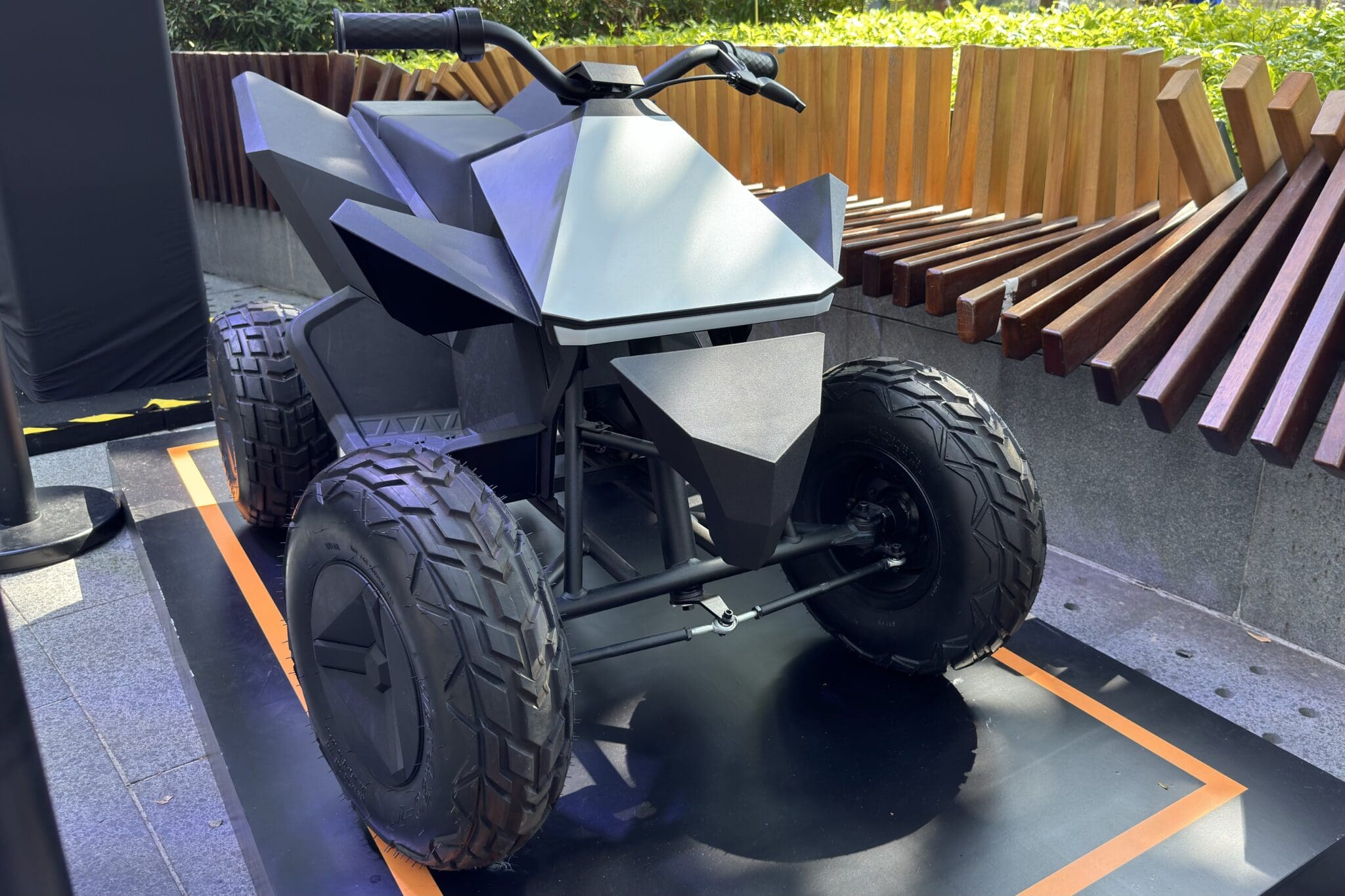 20 Things You Didn't Know About the Cybertruck - The Quick Report