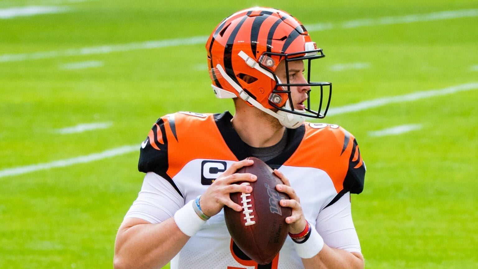 Ranking Every Starting QB in the NFL - The Quick Report