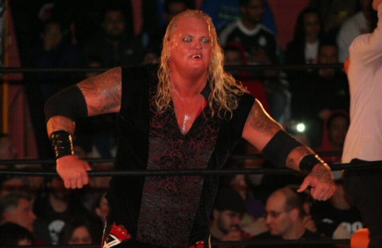 The 30 Scariest WWE Superstars Ever - The Quick Report