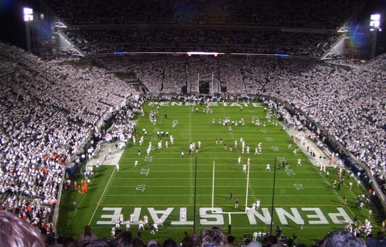 The 10 Best Student Sections in College Sports, Ranked - The Quick Report