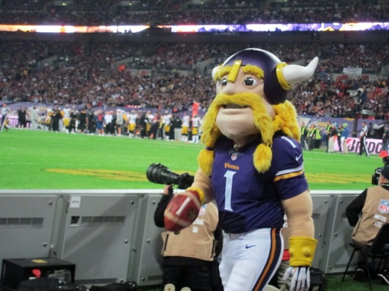 Ranking the Top 20 Best NFL Mascots - The Quick Report