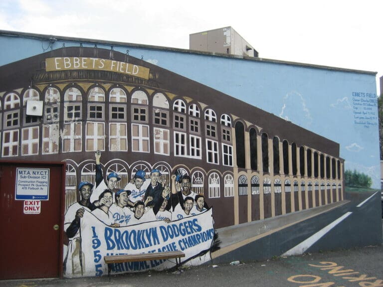 The 13 Most Historic Baseball Stadiums in the U.S. - The Quick Report