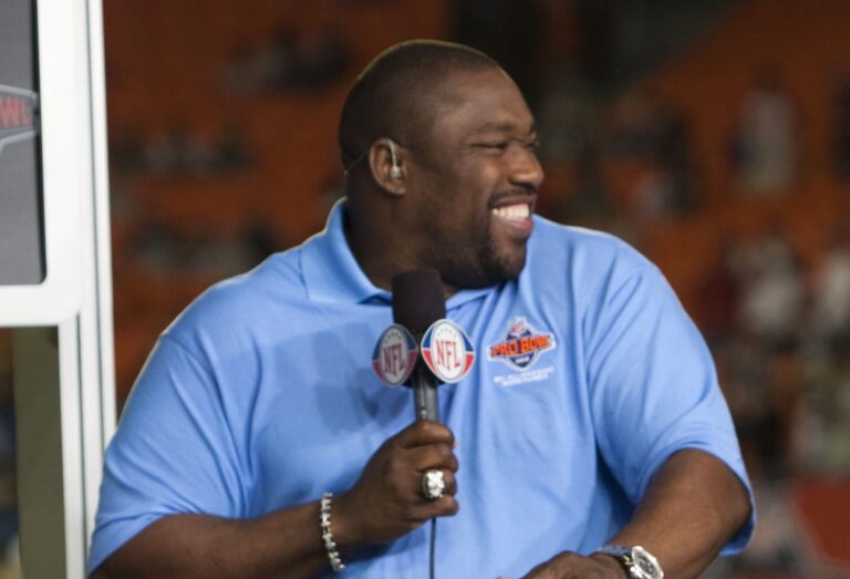 The 15 Best Defensive Tackles in NFL History, Ranked - The Quick Report