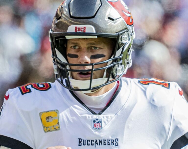 15 All-Time NFL Greats Who Had Absolutely Iconic Nicknames - The Quick ...