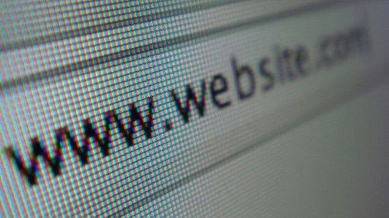 15 Ways to Spot Misinformation on the Internet - The Quick Report