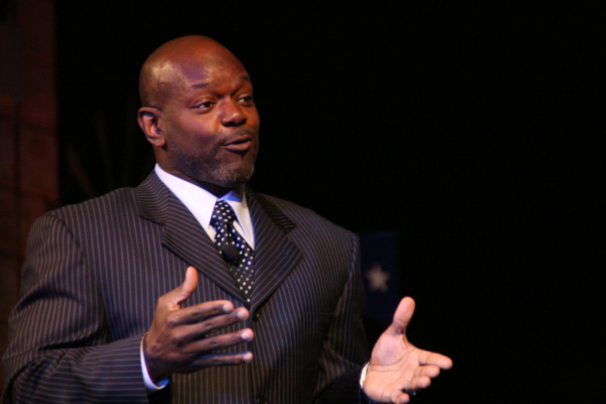 20 NFL Legends from the 1990s That Dominated the Gridiron - The Quick ...