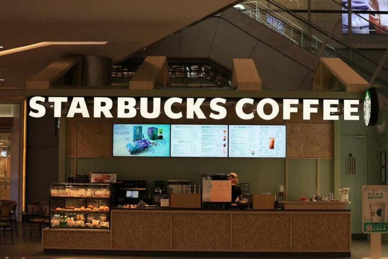 The 15 Best Coffee Chains in the US, Ranked - The Quick Report