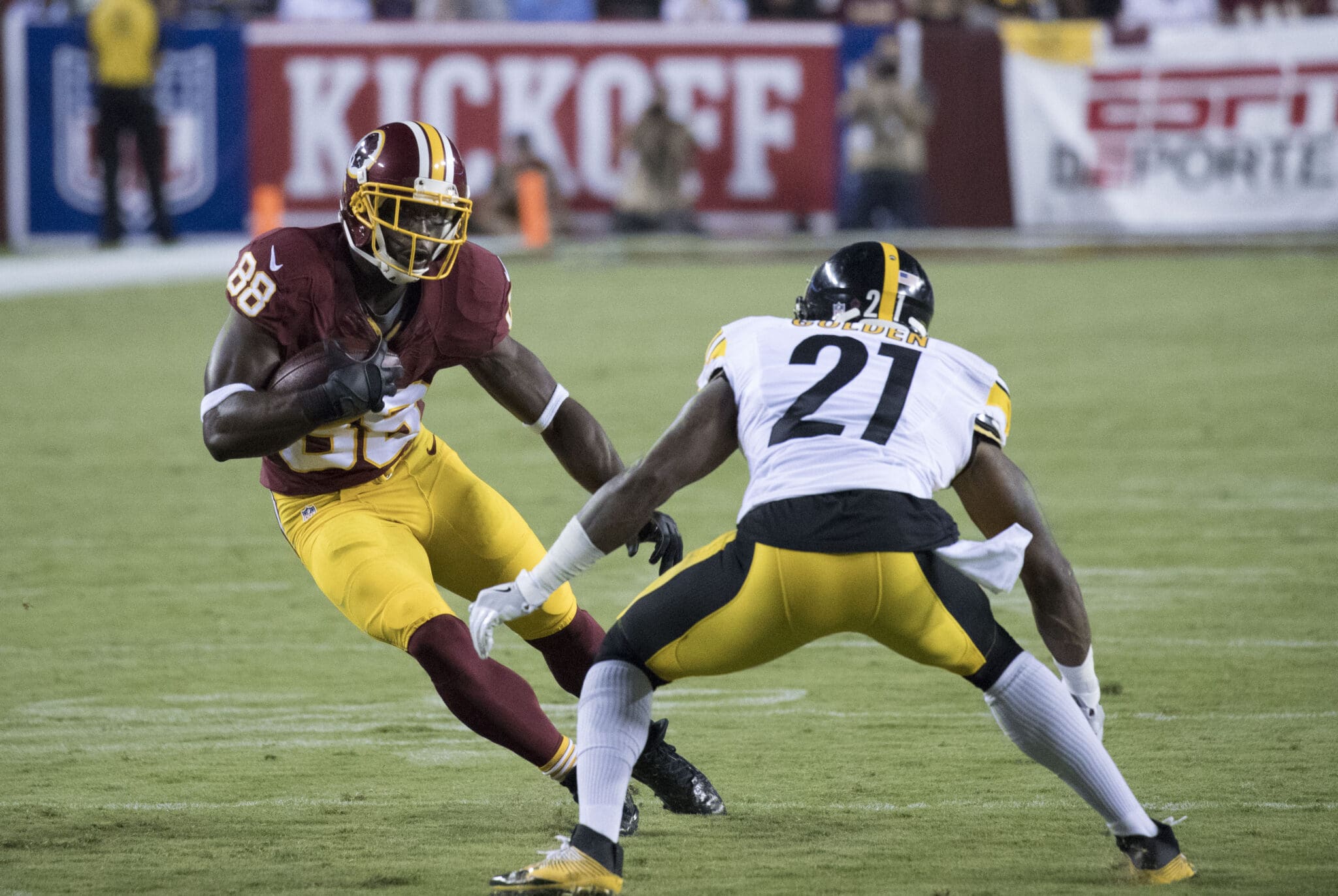 These NFL Stars Are Secretly Heroes In Their Hometowns - The Quick Report