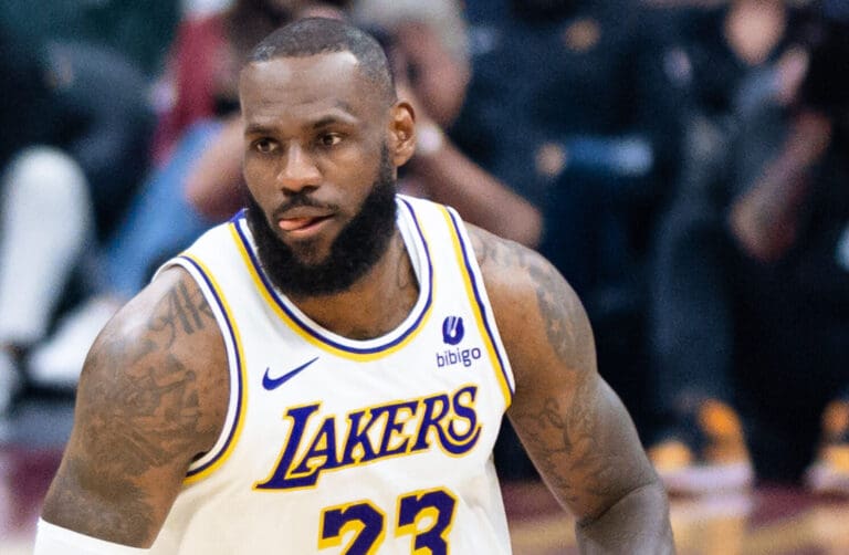 15 Tough-as-Nails NBA Stars That Played Through Serious Injury - The ...