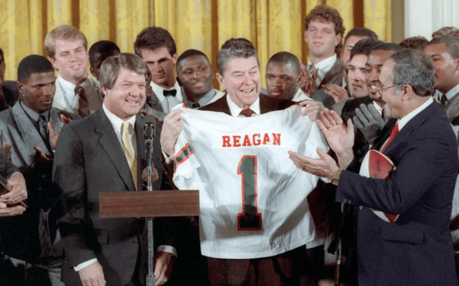 Ranking the 15 Greatest College Football Teams of All Time - The Quick ...