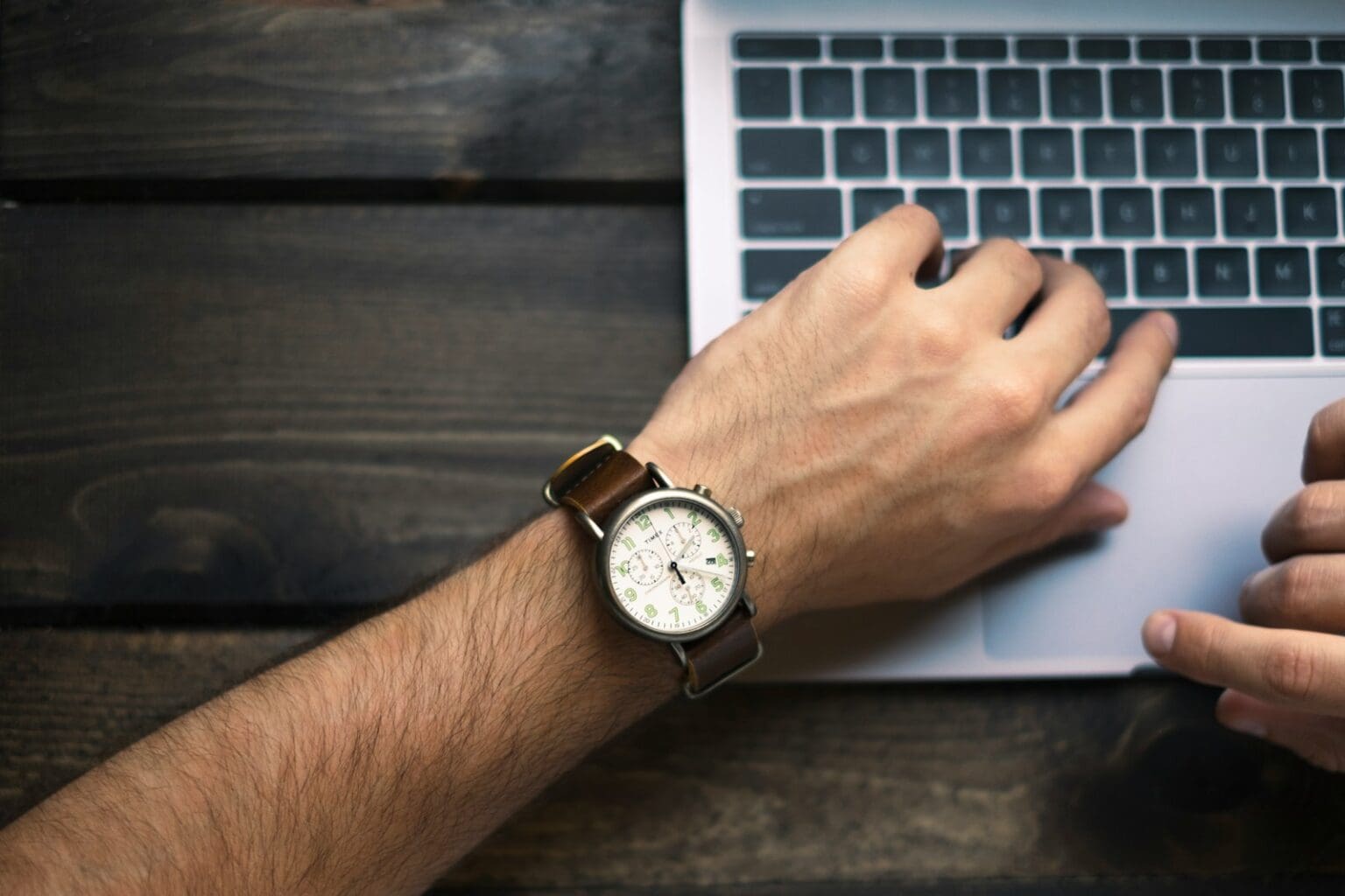 15 Ways to Spot Misinformation on the Internet - The Quick Report