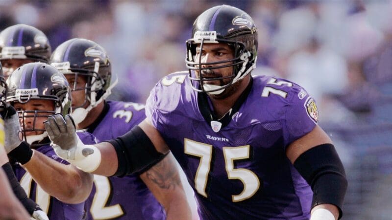 The 15 Best Offensive Linemen in NFL History - The Quick Report