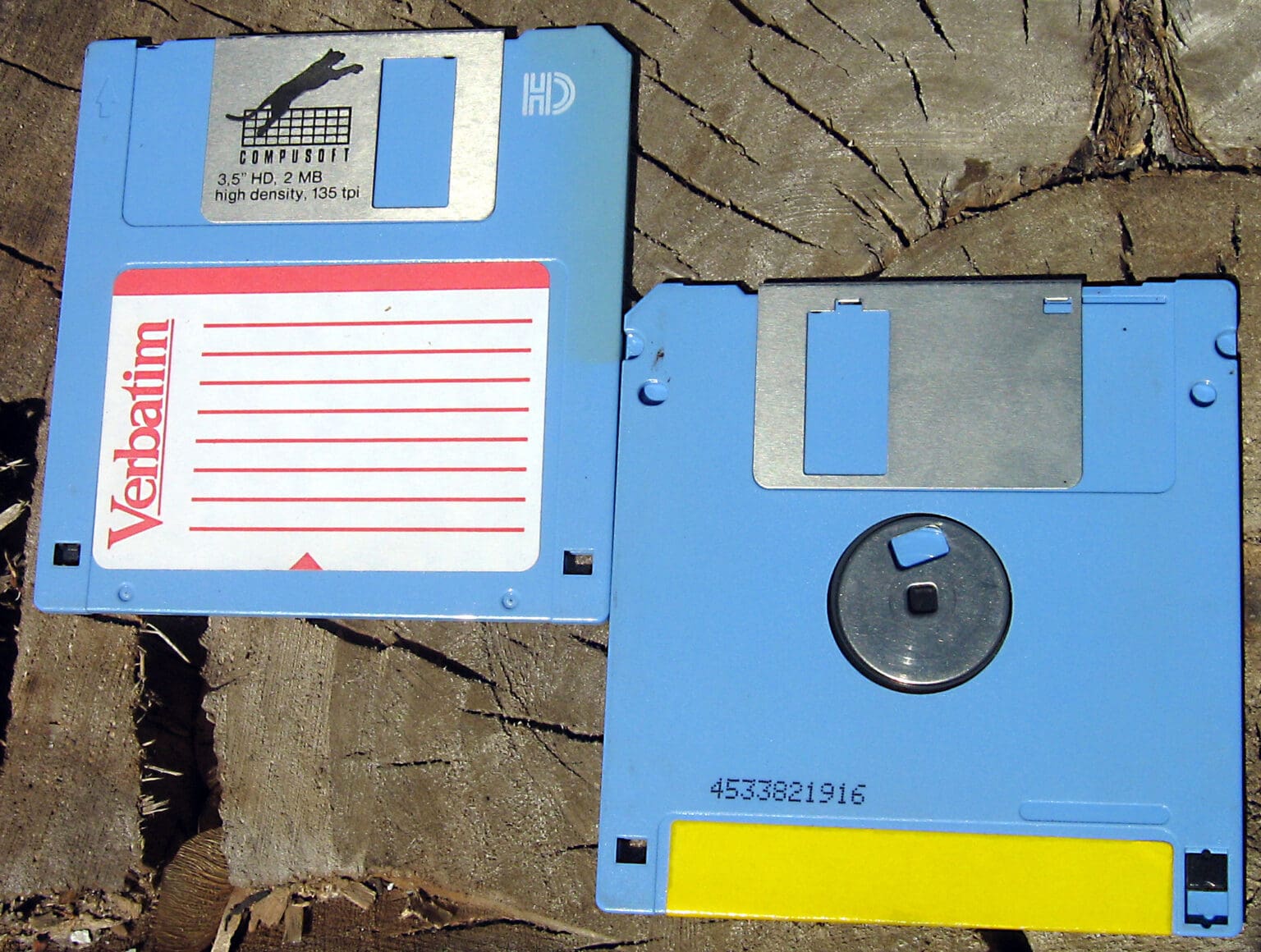 These 15 Jobs From The 80s And 90s Don't Exist Anymore - The Quick Report