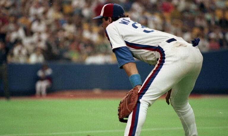 Ranking the Most Dominant MLB Players of the 1990s - The Quick Report