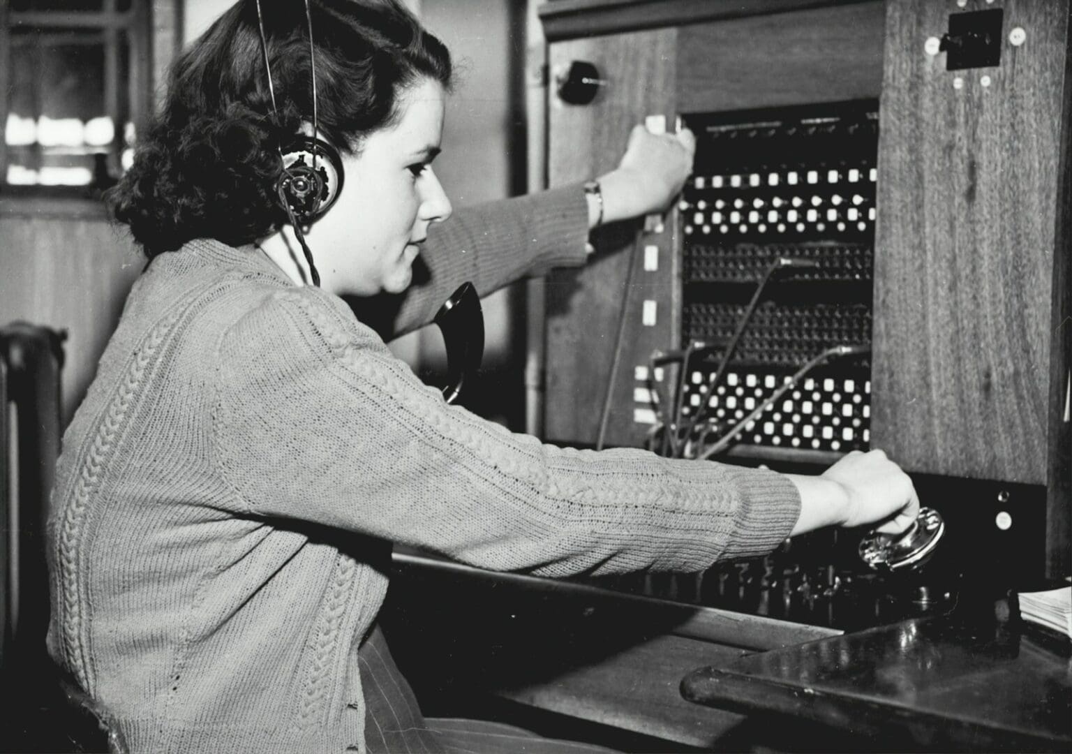 These 15 Jobs From The 80s And 90s Don't Exist Anymore - The Quick Report