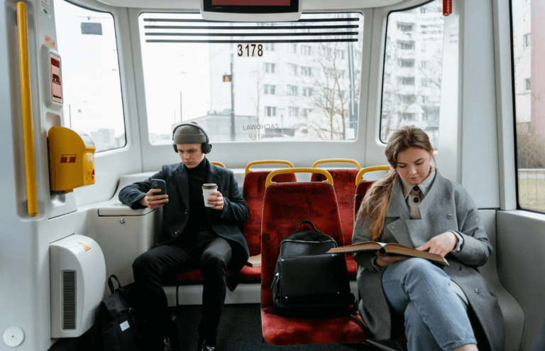 20 Budget Travel Tips for Exploring the World Without Breaking the Bank ...